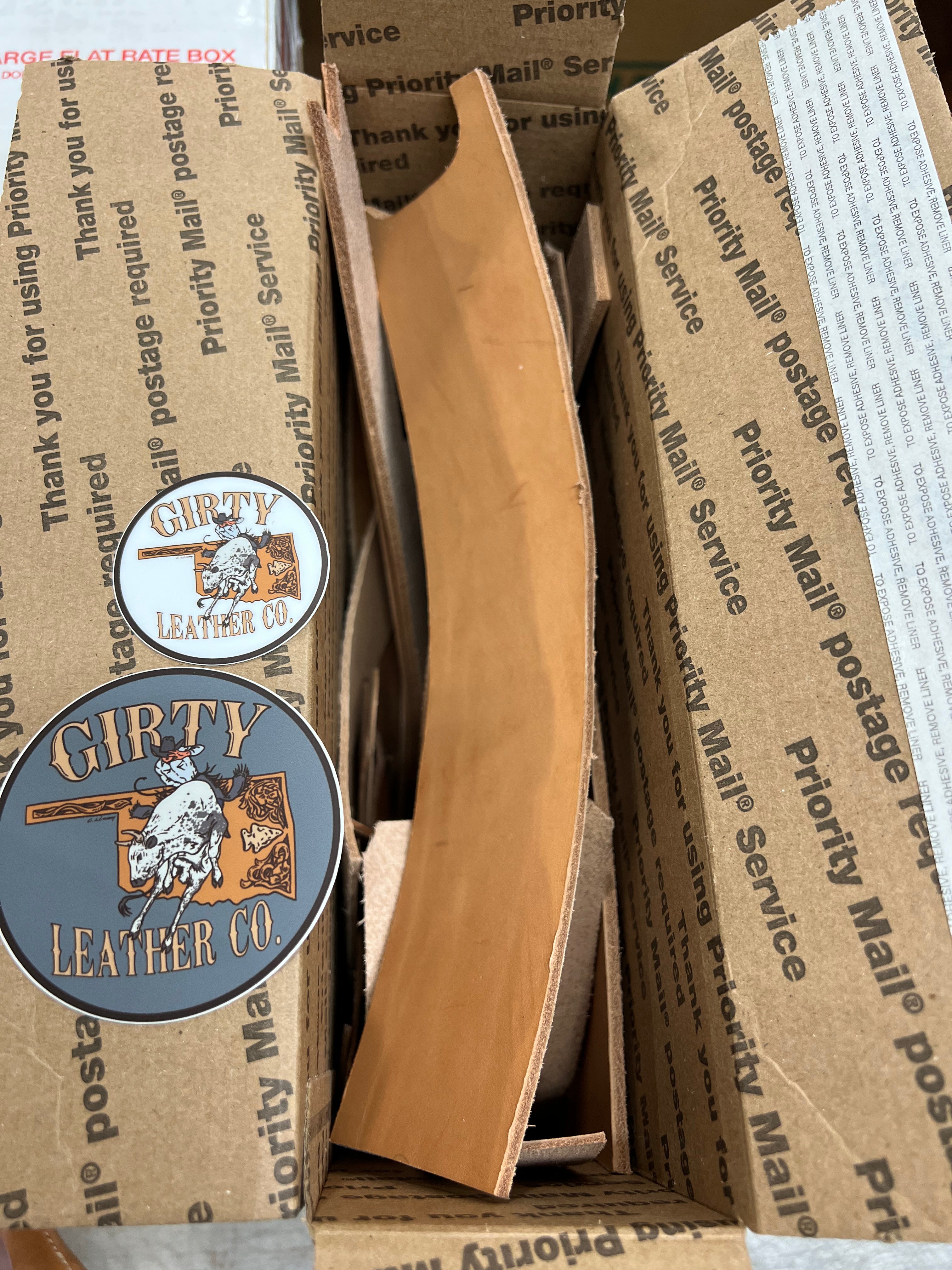 Medium Scrap Leather Box 3lb – Girty Leather Co.